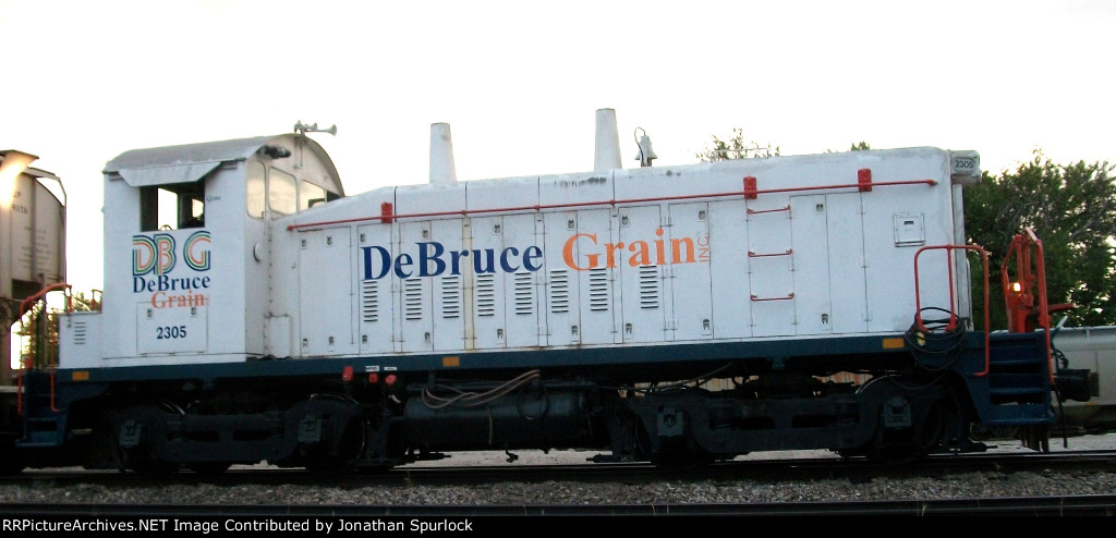 DBGX 2305, engineer'q side